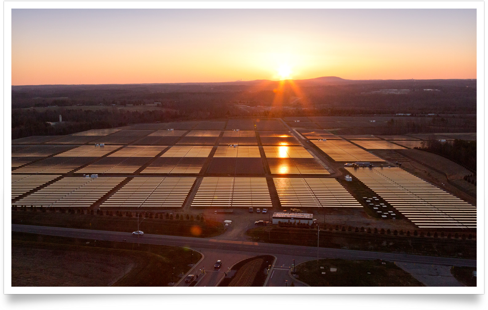 Apple Building Solar Array in Oregon | EC&M