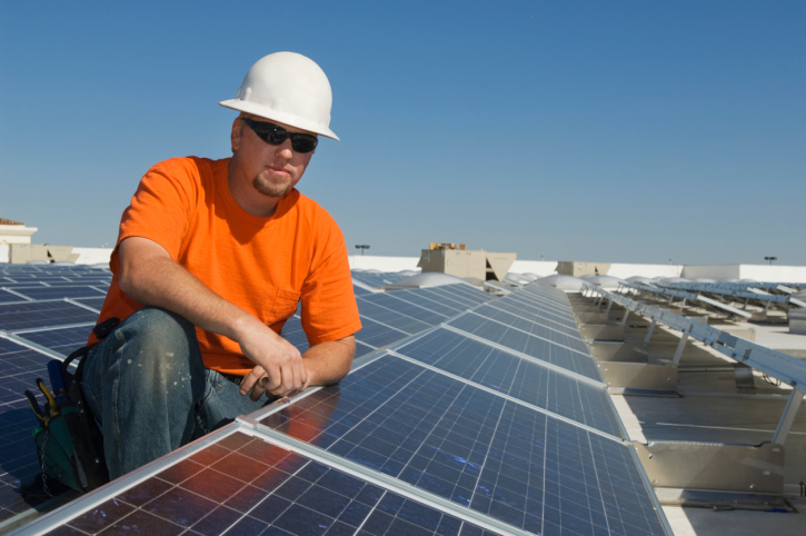 Arizona Public Service Installs First of 1,500 Free Residental Solar ...