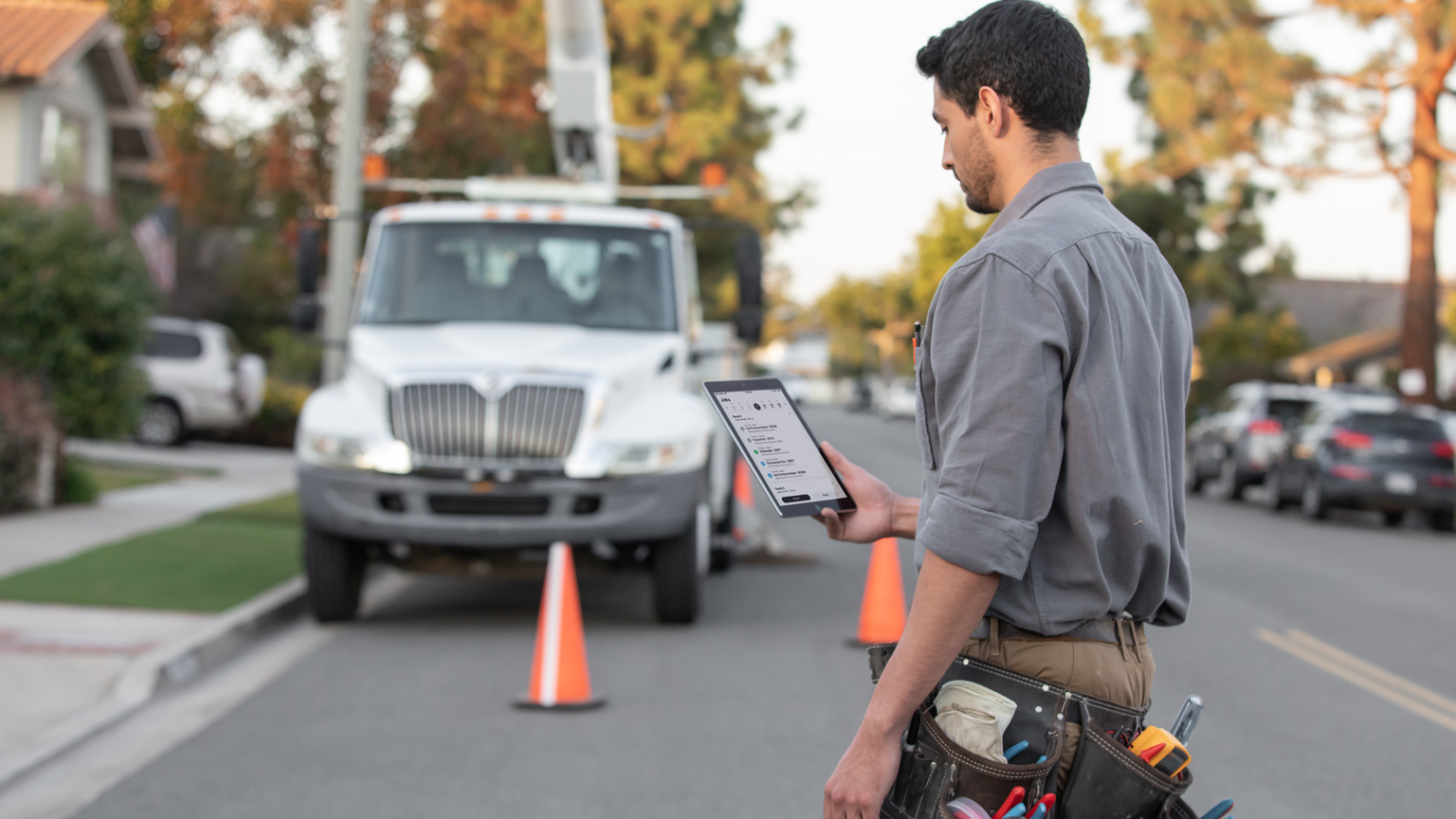 Seven Must-Ask Questions When Choosing a Field Service Management ...