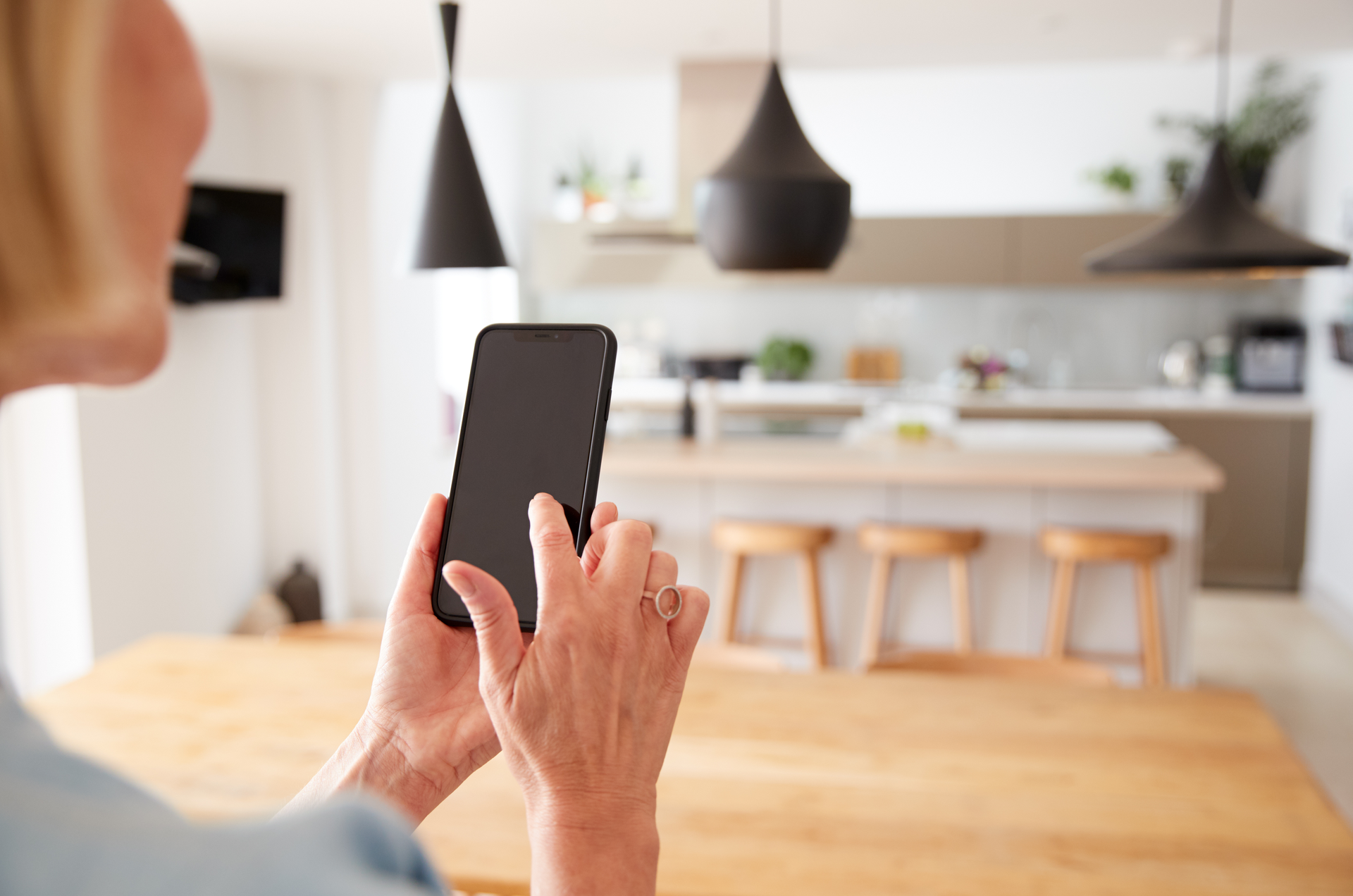 Installing Smart Home Technology in Senior Living Spaces | EC&M