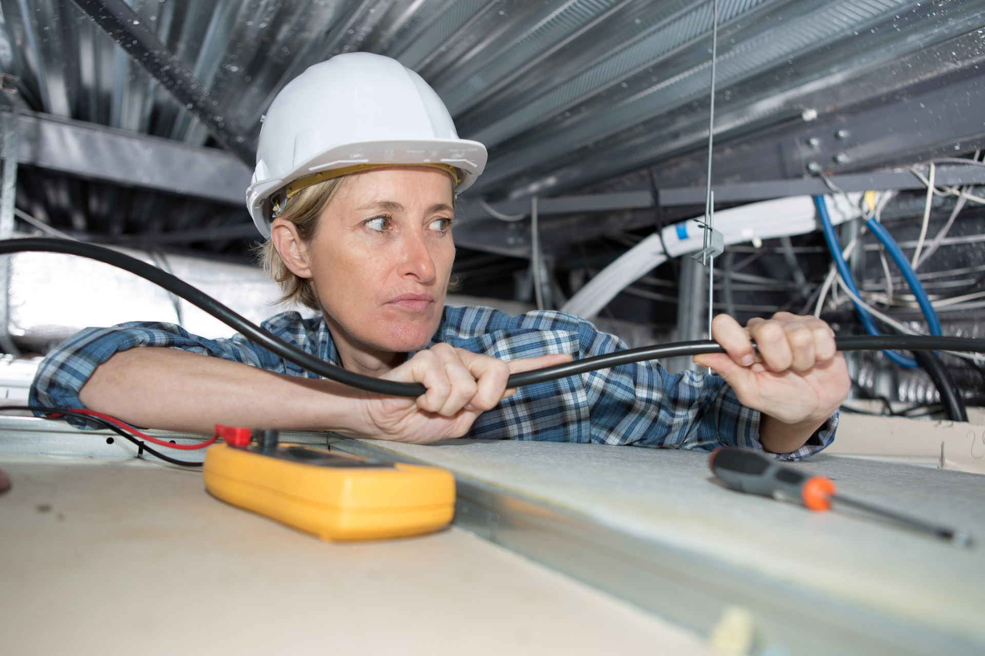 ‘Rosie’s Girls’ Introduces Young Women to Electrical Trade | EC&M