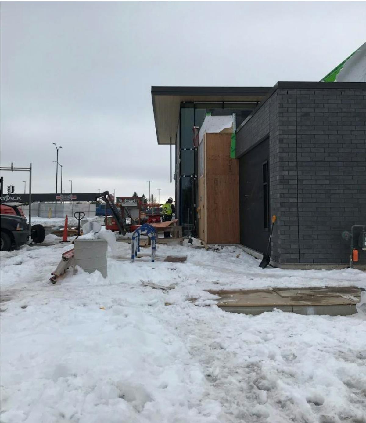 Reducing the Impact of Poor Job-Site Conditions | EC&M