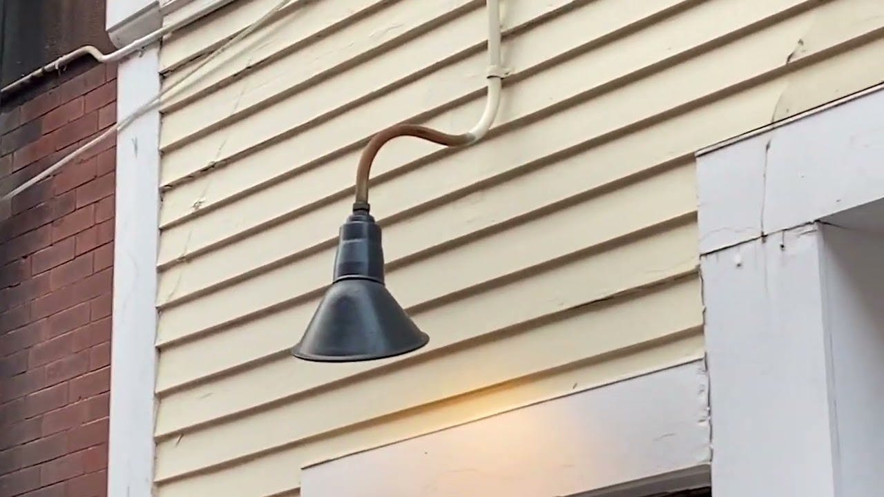 Moving Violations Video No. 334: Insecure Rope Lighting | EC&M